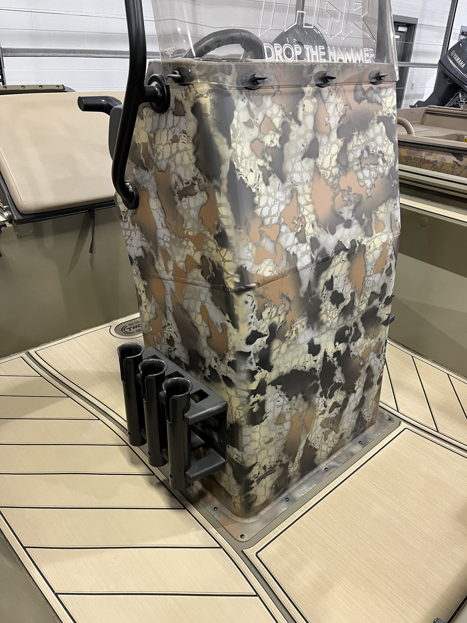 Center Console Rod Holder Set – THOR Boats